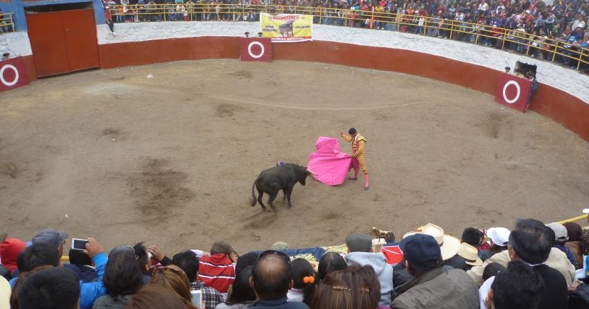 PANORAMA TAURINO DEL PERÚ: TRADICIONAL CORRIDA EN RAVIRA – HUARAL