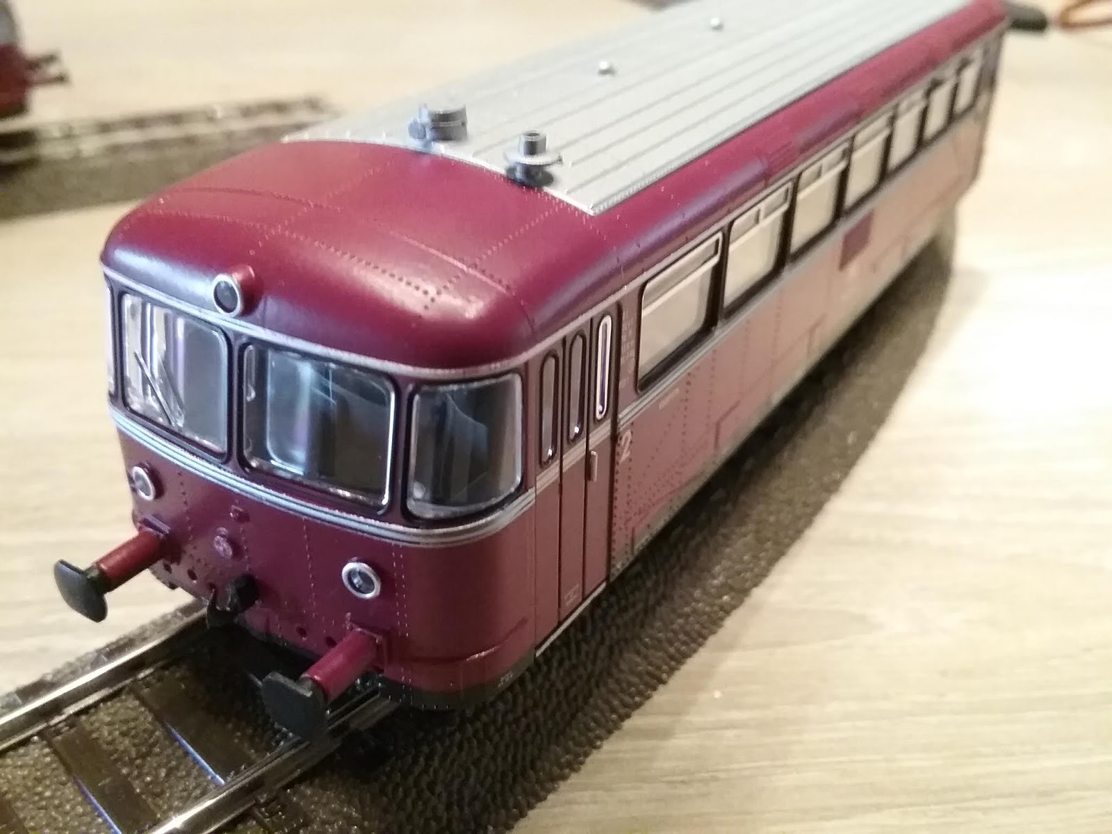 Un petit coin d'Alsace en Belgique : Le VT 798/998 Roco version 2 rails