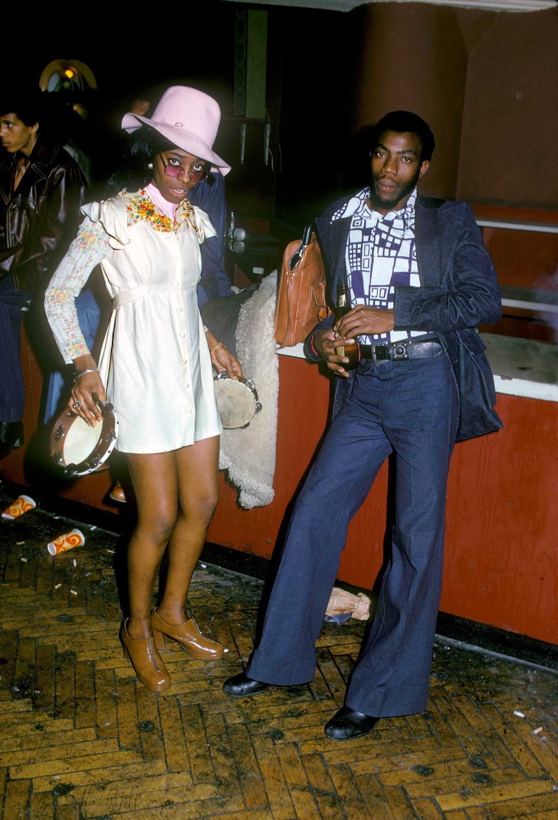 70's Style and Soul: Amazing Candid Photographs Taken in Soul Clubs in ...