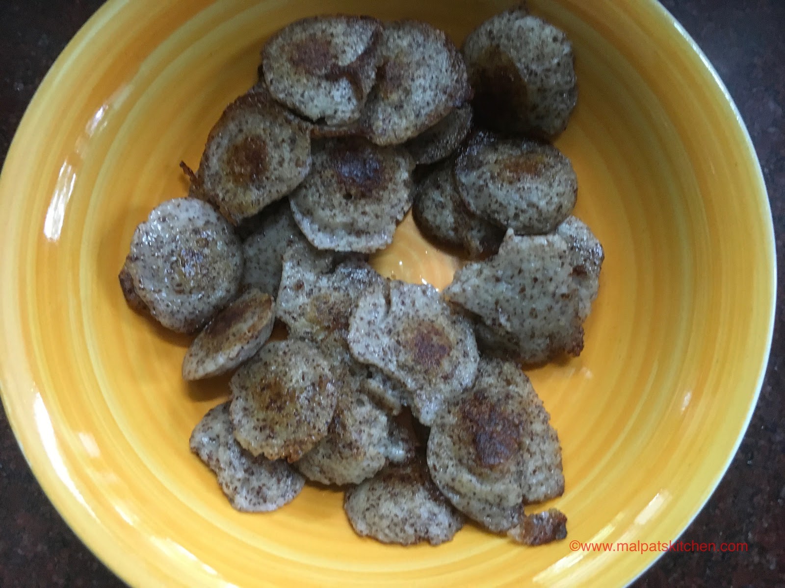 HEALTHY IDLI CHAAT, how to make a healthy Idli chaat with Ragi-red rice ...