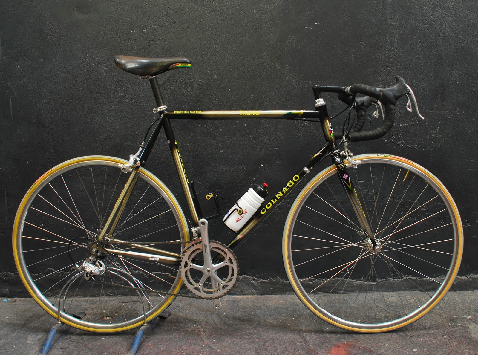 THE FLYING WHEEL: 1994 Colnago Bititan Decor Titanium Road Test.