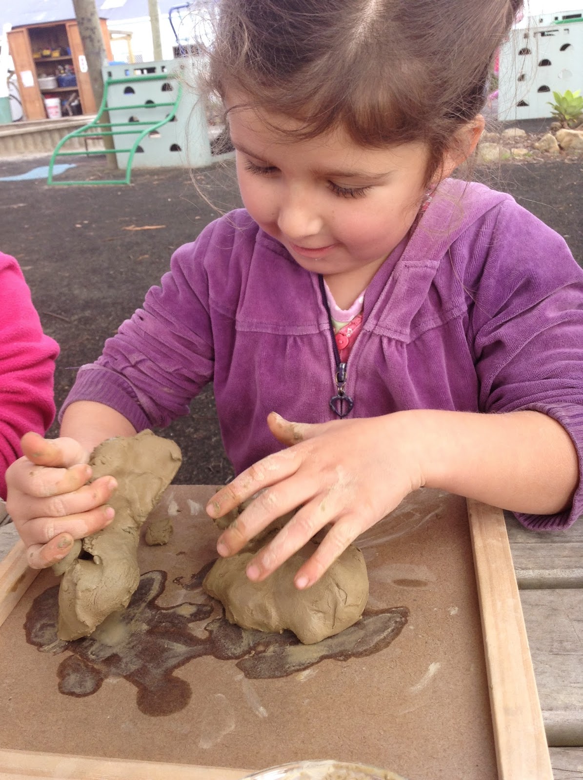 Bream Bay Kindergarten: Experimenting with Clay