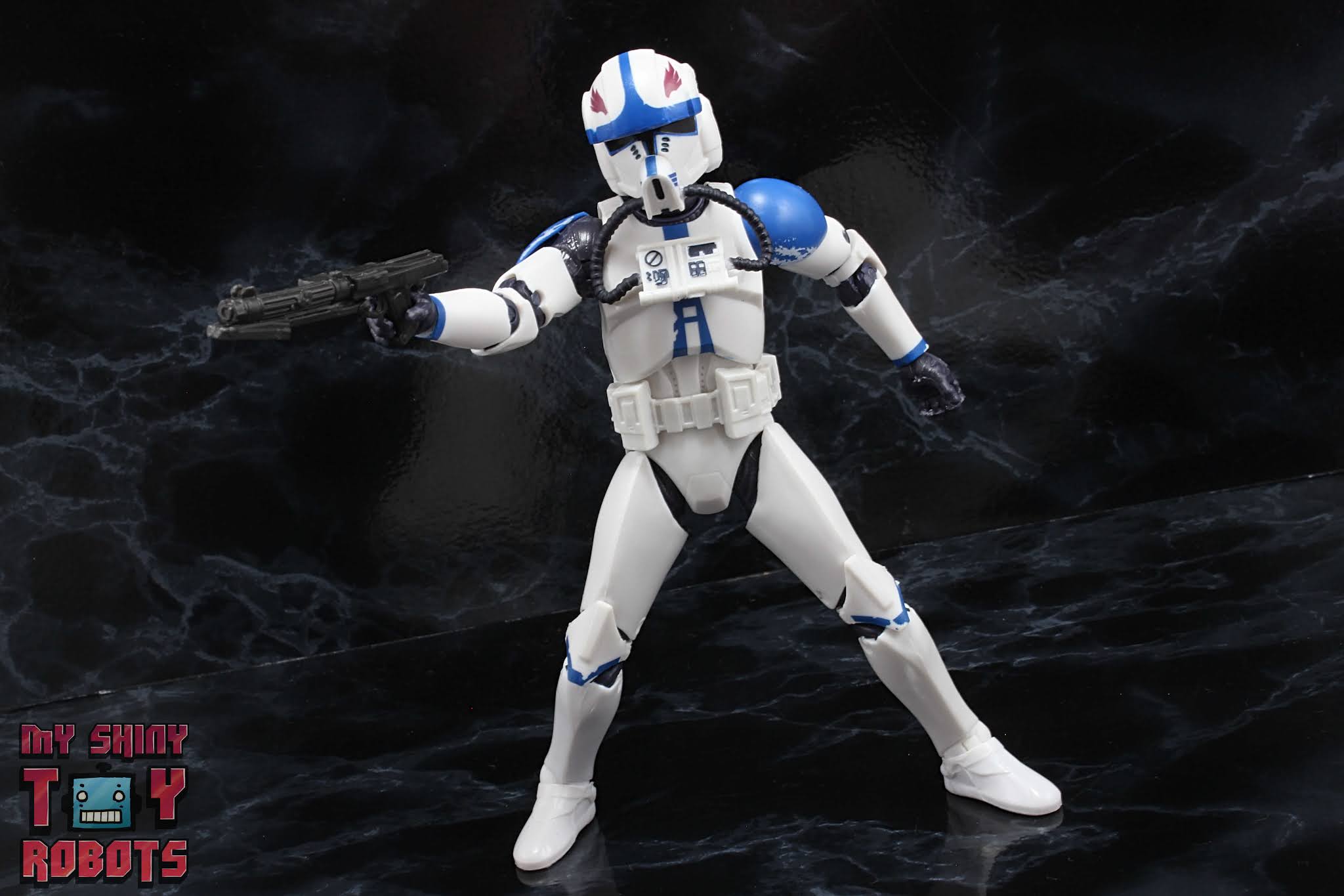 My Shiny Toy Robots: Toybox REVIEW: Star Wars Black Series Clone Pilot Hawk