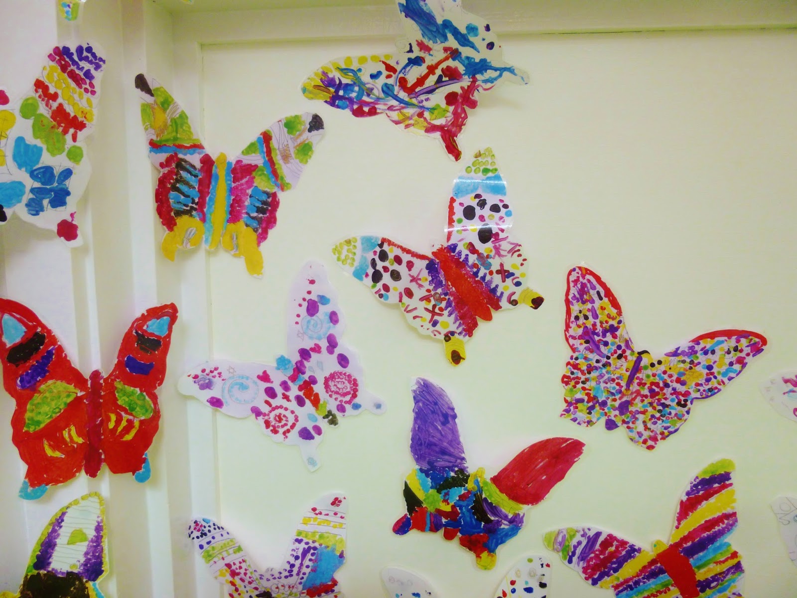 NorthEastArts: Butterfly Pointillism- Primary Art