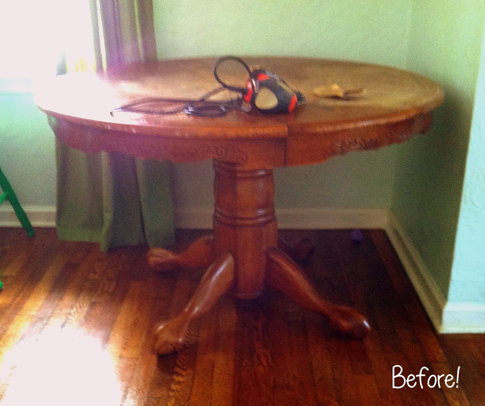 sugartotdesigns: Clock Face Table Makeover