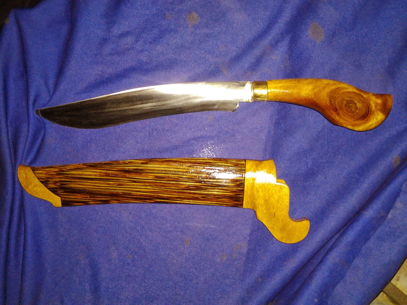 Tren Gaya 38+ Gambar Golok