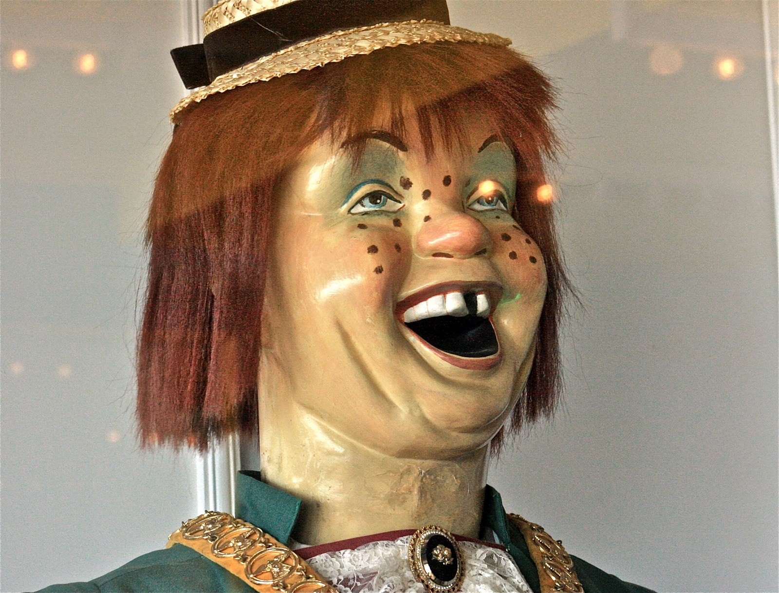 Pictures and such: Laffing Sal