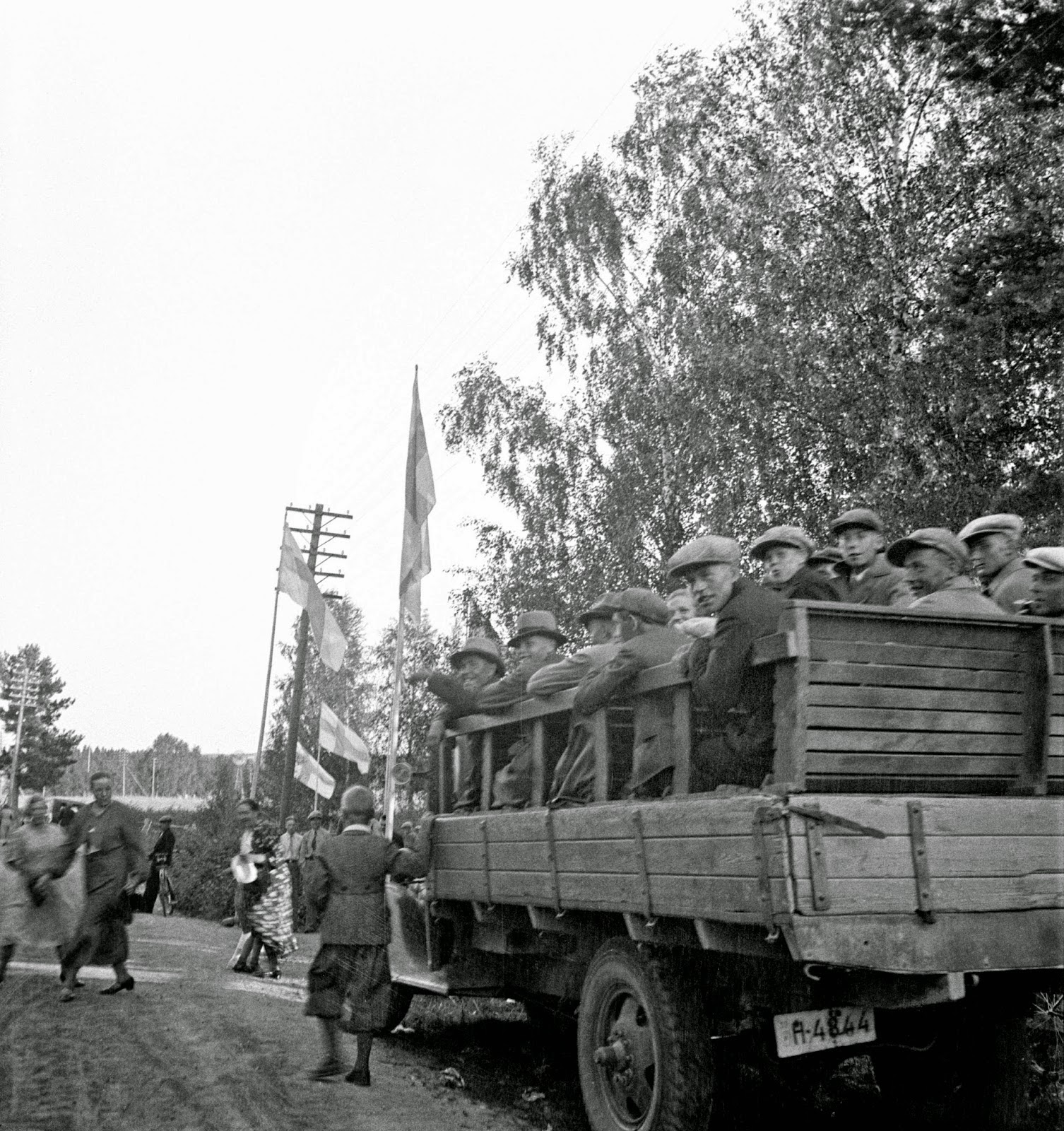 Black and White Photos of Daily Life in Finland in 1941 ~ Vintage Everyday