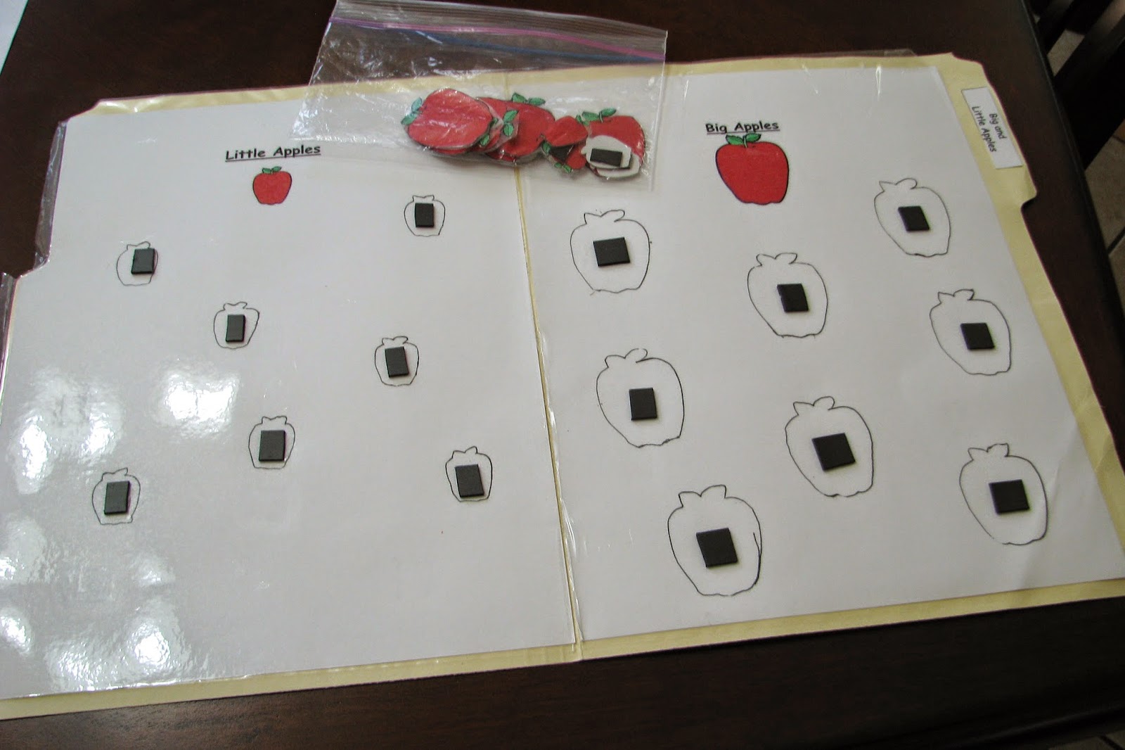 Mommy's Little Helper: Apples Preschool Theme