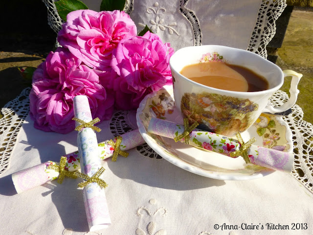 Anna-Claire's Kitchen: Utterly Scrumptious Saucer Crackers: A novelty ...