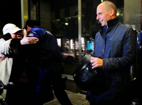 ΔΕΙΤΕ: ΕΠΙΘΕΣΗ ΑΓΑΠΗΣ ΔΕΧΤΗΚΕ Ο ΓΙΑΝΙΣ ΑΠΟ ΤΗΝ ΕΘΝΙΚΗ ΘΕΟΥΣΑ! ΤΙ ΝΑ ...