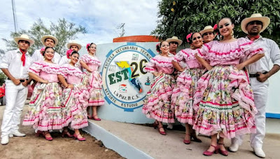 Folclore Mexico: El tupe