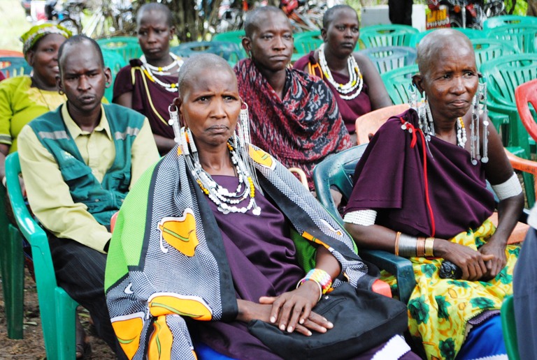 ZIARAYA WAZIRI WA MAENDELEO YA MIFUGO NA UVUVI DK DAVID MATHAYO DAVID ...