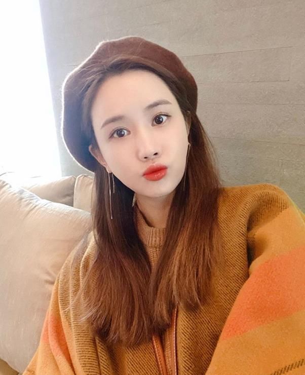 √ Biodata dan Profil Lee Da Hae - Riwayatmu