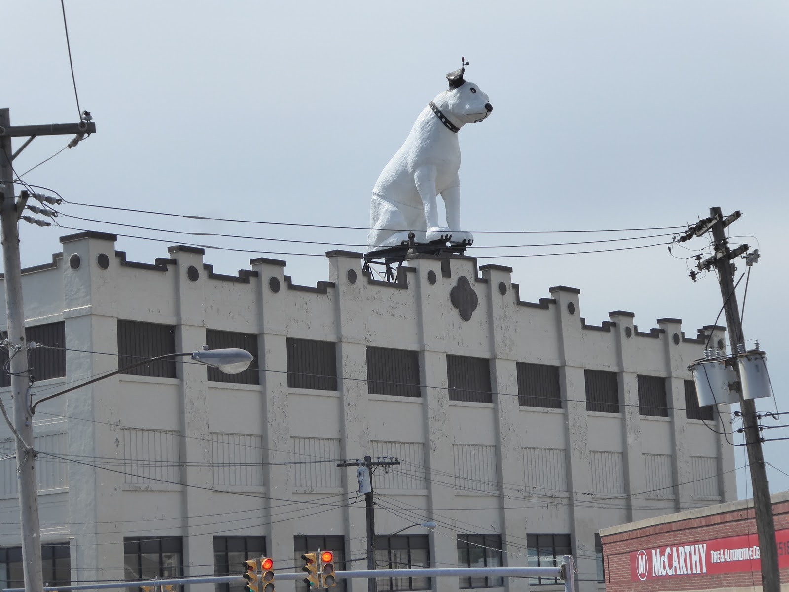 Photo-ops: Roadside Attraction: Nipper the RCA Dog - Albany, NY