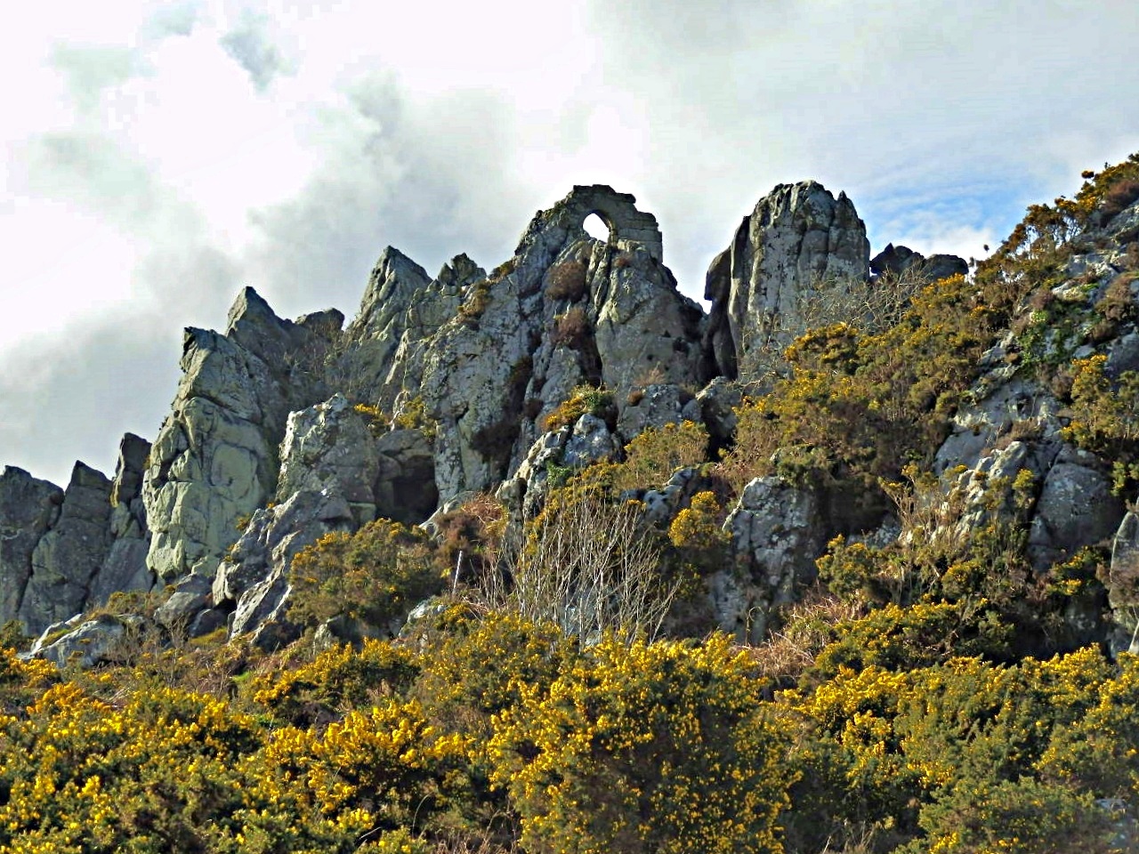 Mike's Cornwall: A Fresh Visit and Photos of the Mysterious Roche Rock ...