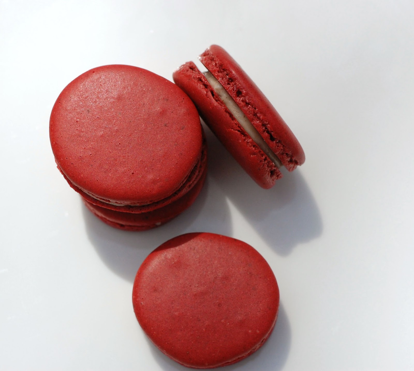 Tri to Cook: Red Velvet Macarons