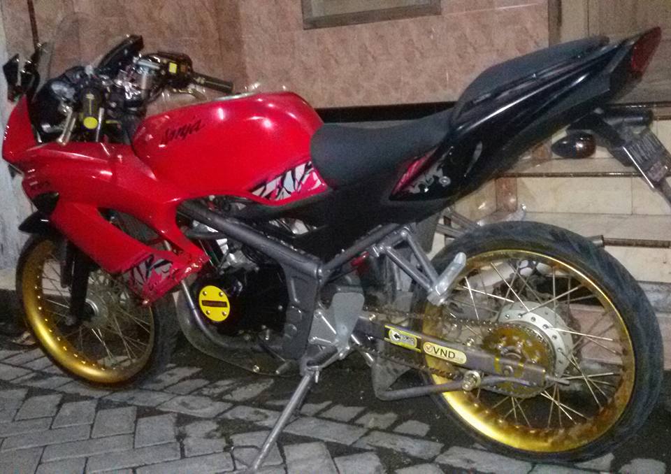 Modifikasi Ninja R Merah Velg Jari - Jari Kuning, Chrome Terbaru ...