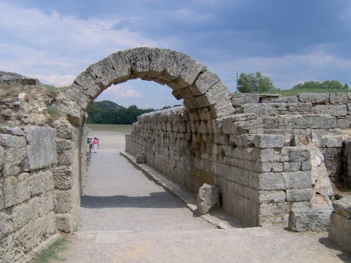 stadion: ΤΟ ΣΤΑΔΙΟ ΣΤΗΝ ΑΡΧΑΙΑ ΟΛΥΜΠΙΑ