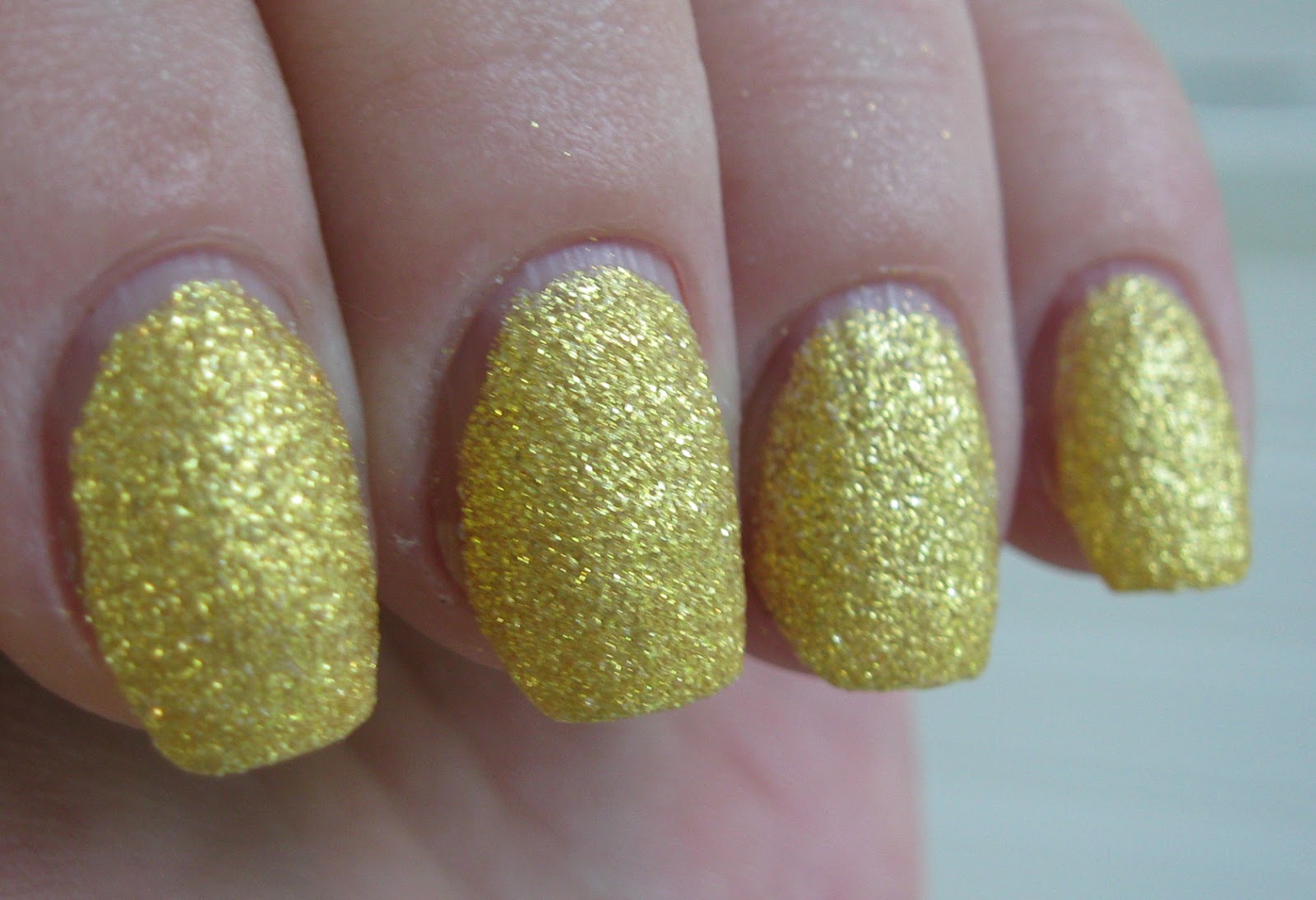 Lacquer Slacker Liz: Zoya Solange