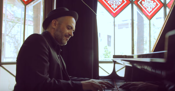 van de Blues: RED HOT BLUES: Blues Radio Show No. 960 - 30/11/2017 ...