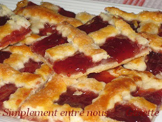 Simplement entre nous: Trottoirs aux fraises