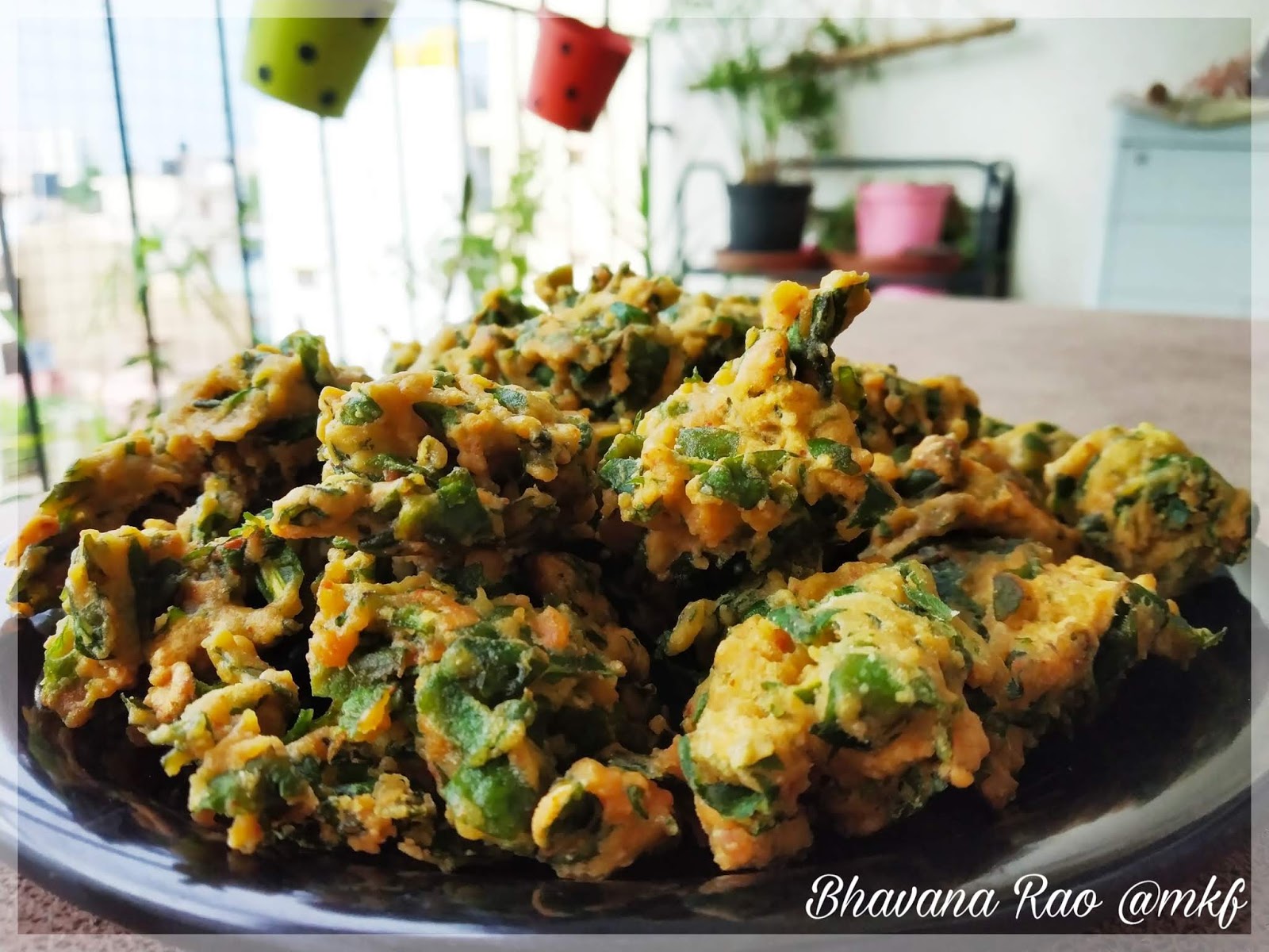 My Kitchen Fantasies: Palak Pakoda