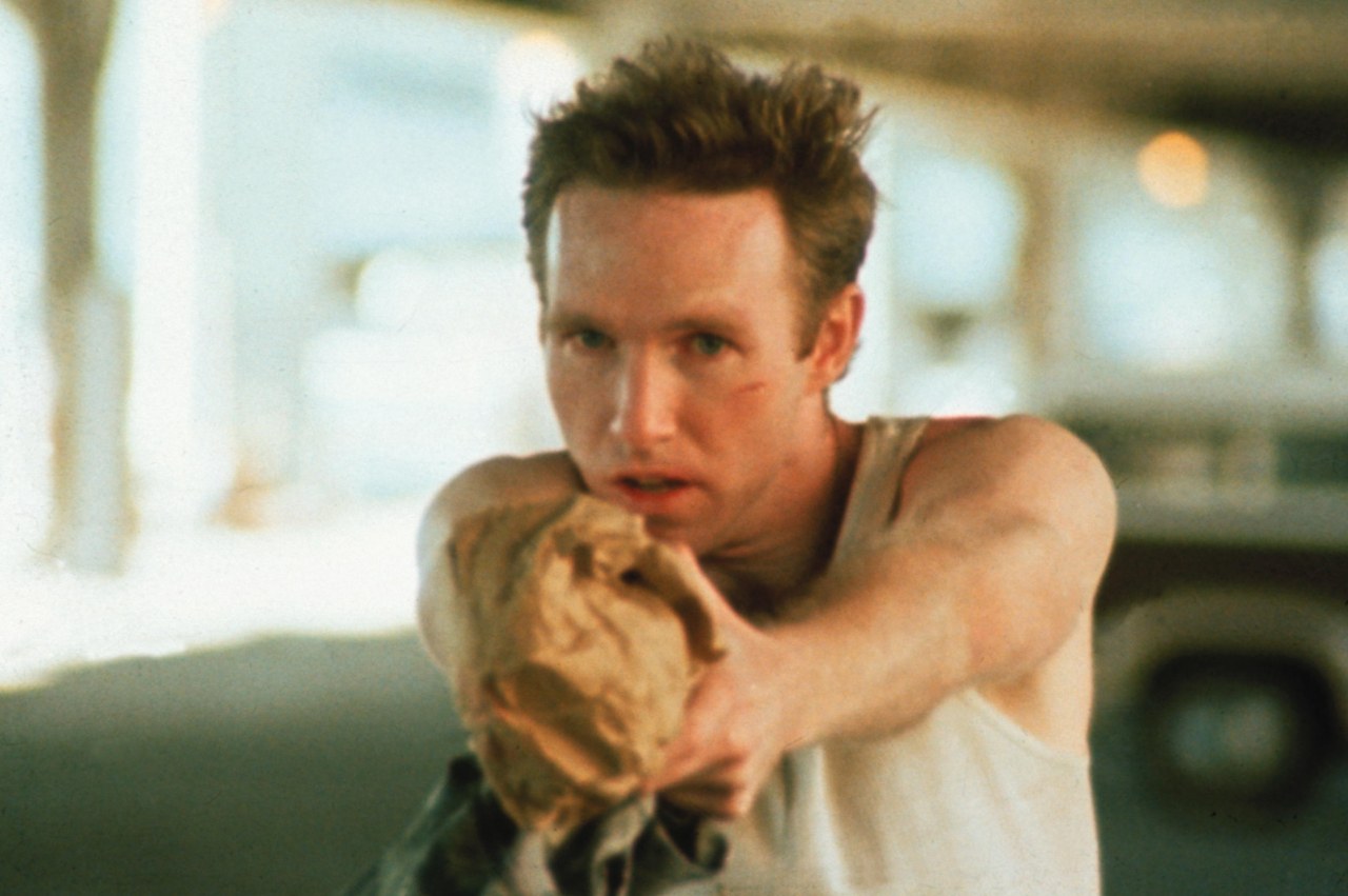 GIALLO MALASTRANA: BOBBY G. CAN'T SWIM