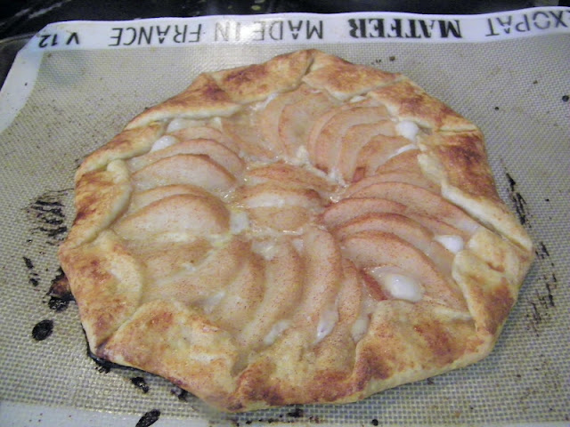 Chef Mommy: Rustic Pear Torte