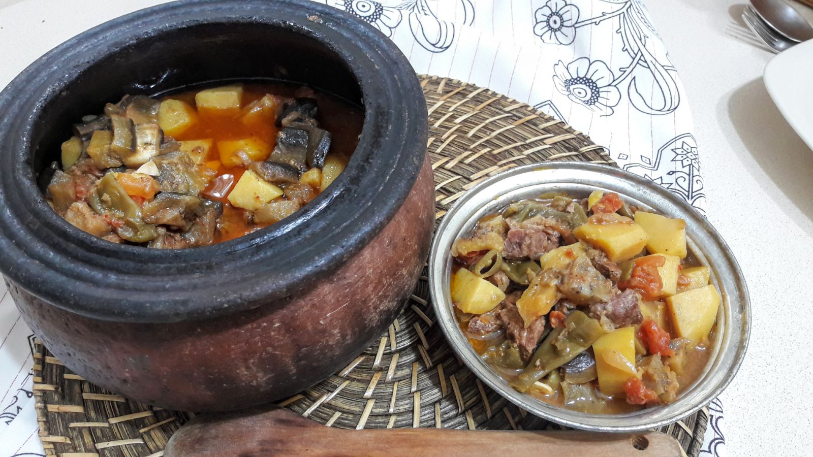 SEBZELİ GÜVEÇ NASIL YAPILIR - HACERSENER.COM