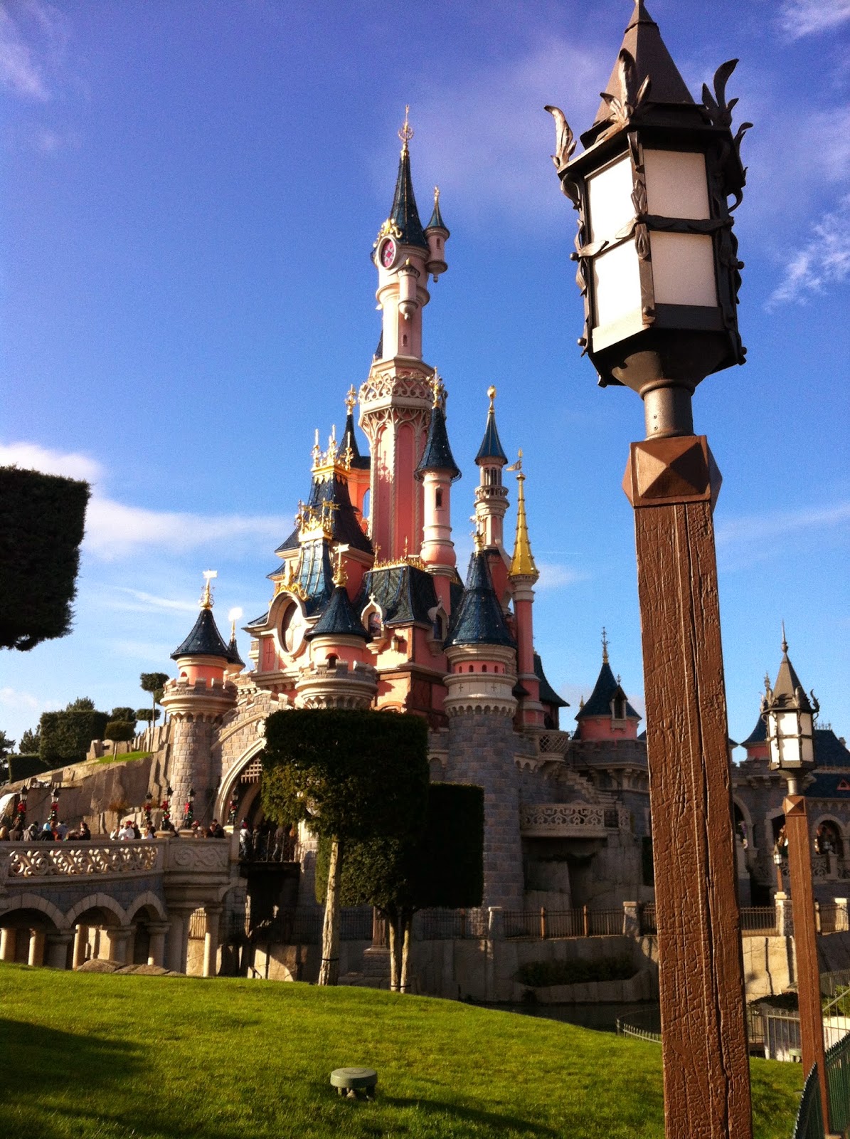 Visiting Disneyland Paris On Christmas Day A Little Further North visiting-disneyland-paris-on-christmas-day-a-little-further-north
