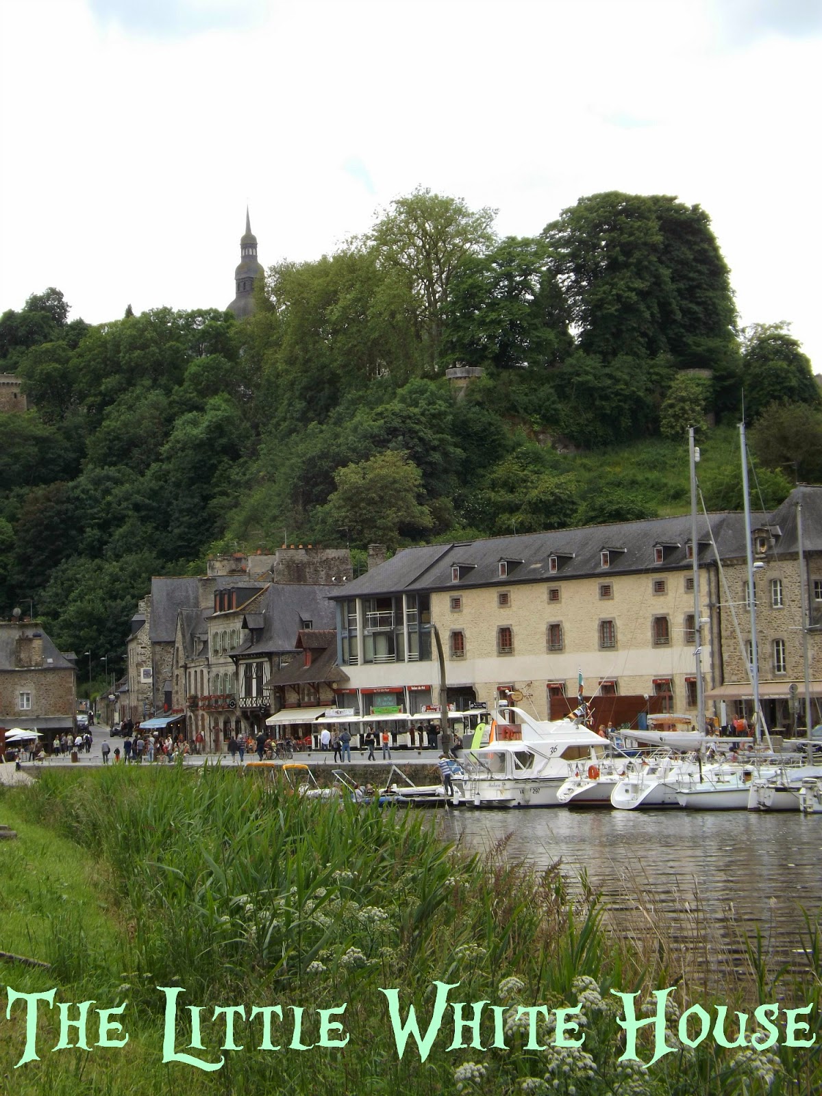 The Little White House On The Seaside: Léhon, Brittany