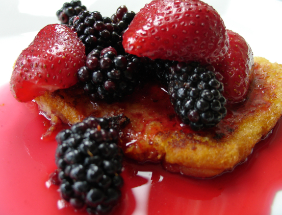 Mystery Lovers' Kitchen: Mixed Berry French Toast