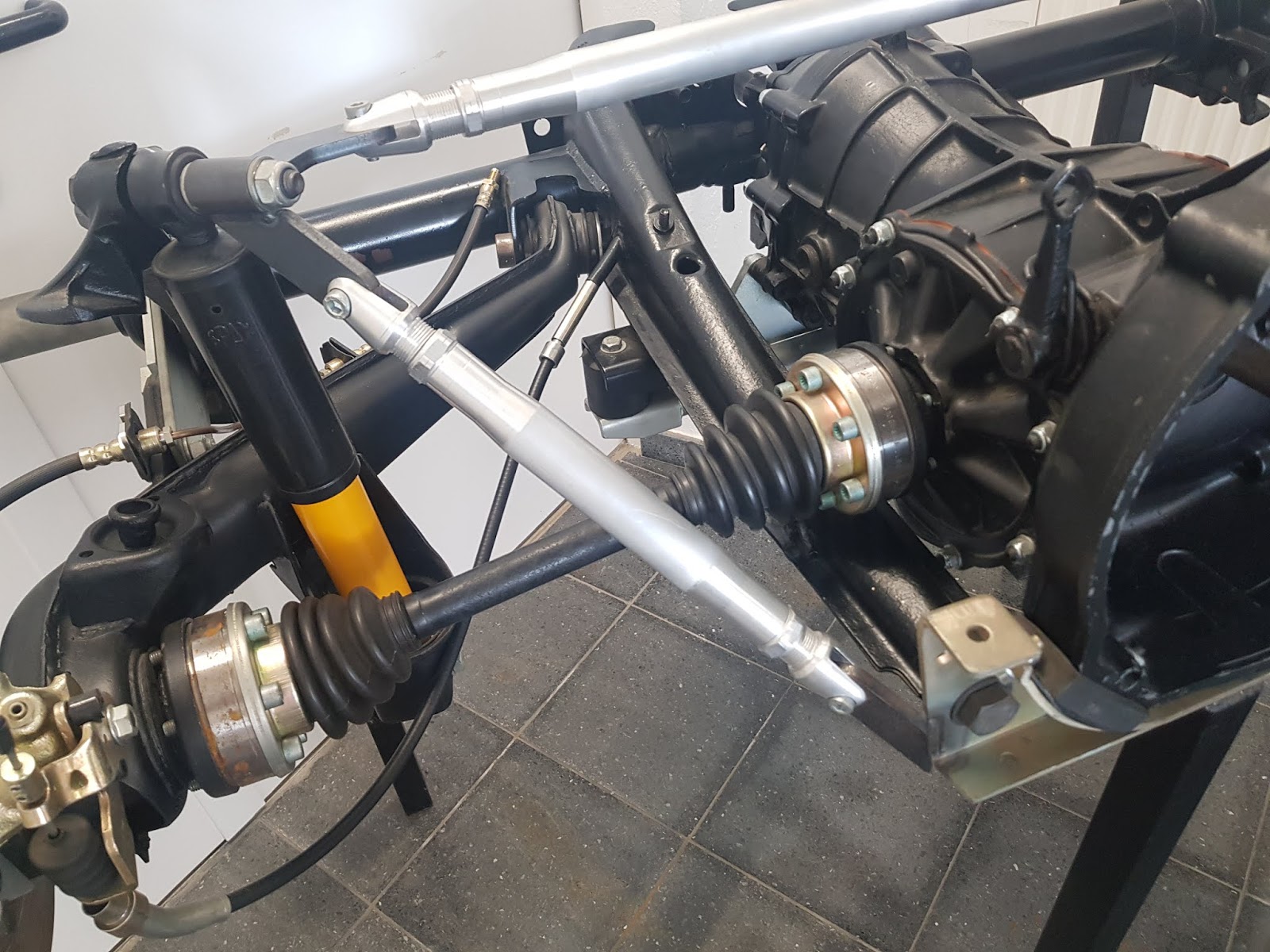 Aaron's VW-1500 Blog: CSP Germany visit #2 - The Kafer Bars