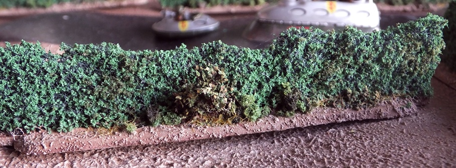 Mini Metal Mayhem: 2020 Summer of Scenery - Part 11b: More hedges!