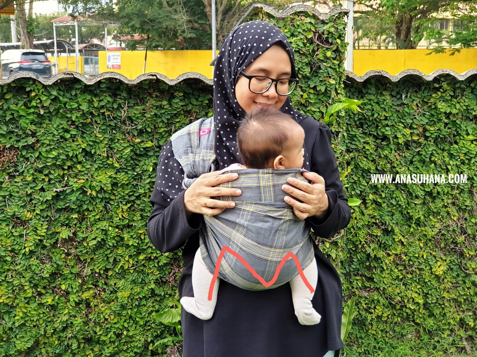 Tips Atasi Bayi Kuat Menangis Dengan Mamaway Baby Ring Sling - Ana Suhana