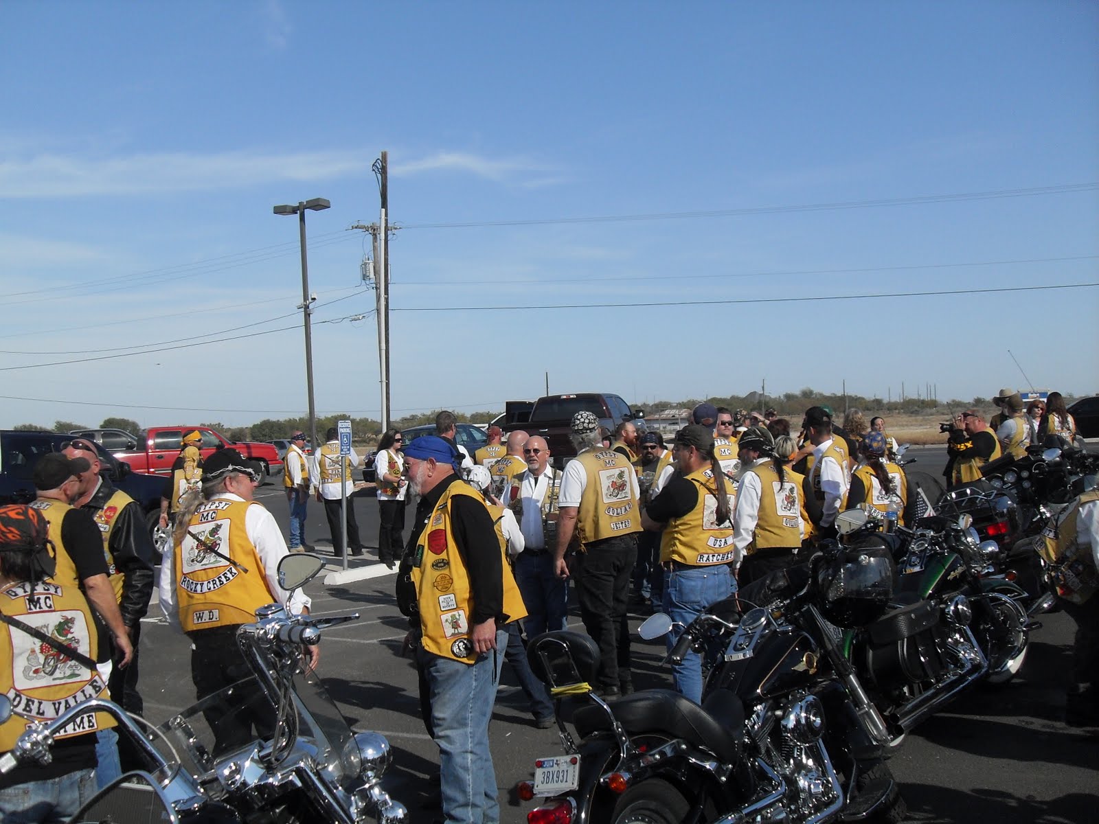 MotoSicklePics: Gypsy MC Funeral Nov 2010