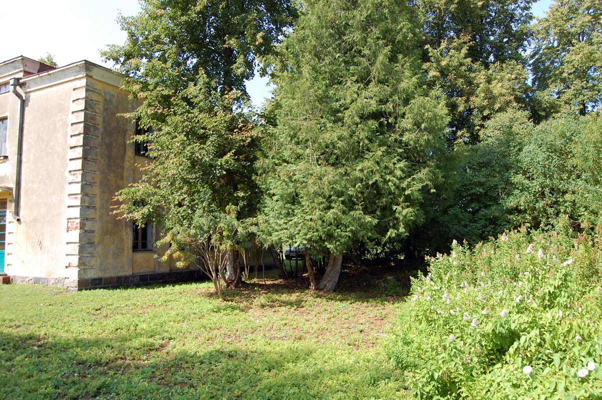 Rootsi pooljaam: Iluaiad Rootsi raudteejaamas