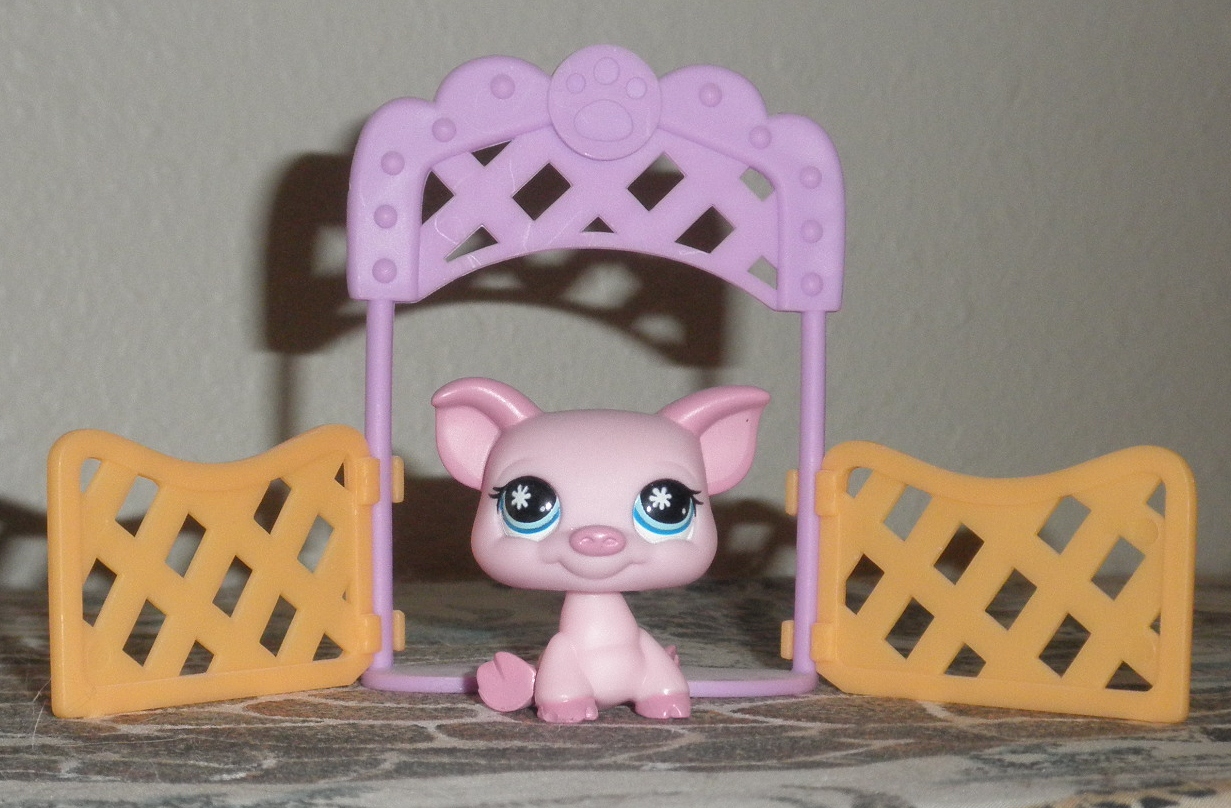 Collectomania: LPS Pigs