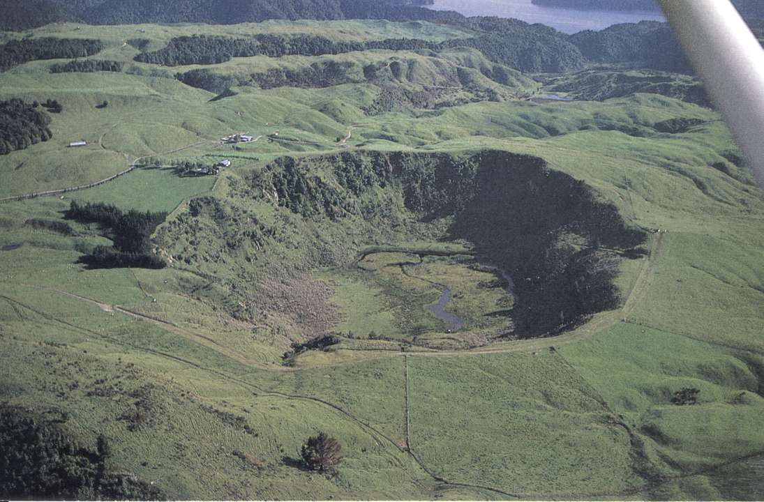 Lynn White, Focus Sessions: Patreon/SubscribeStar: Tapanui Crater