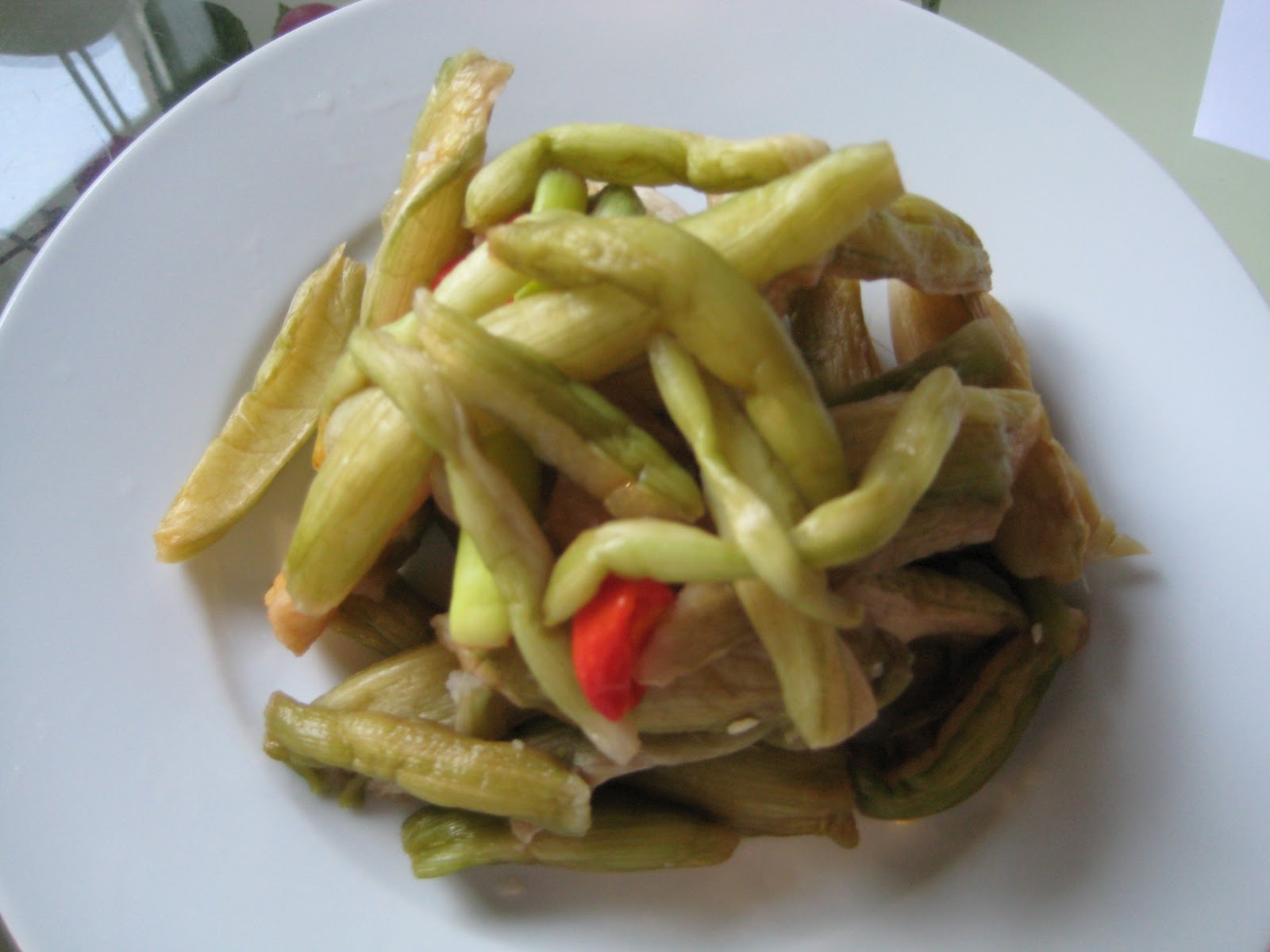Làm dưa chua Bạc hà ( Dọc mùng ) - Quinhon11