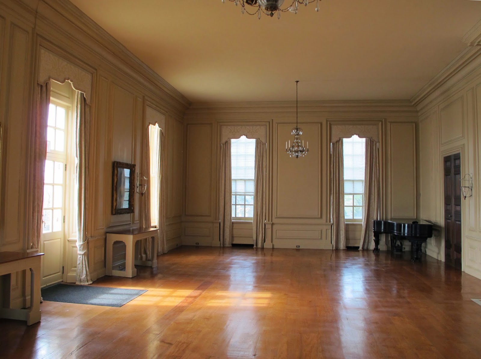 BIG OLD HOUSES: Inside Castle Hill