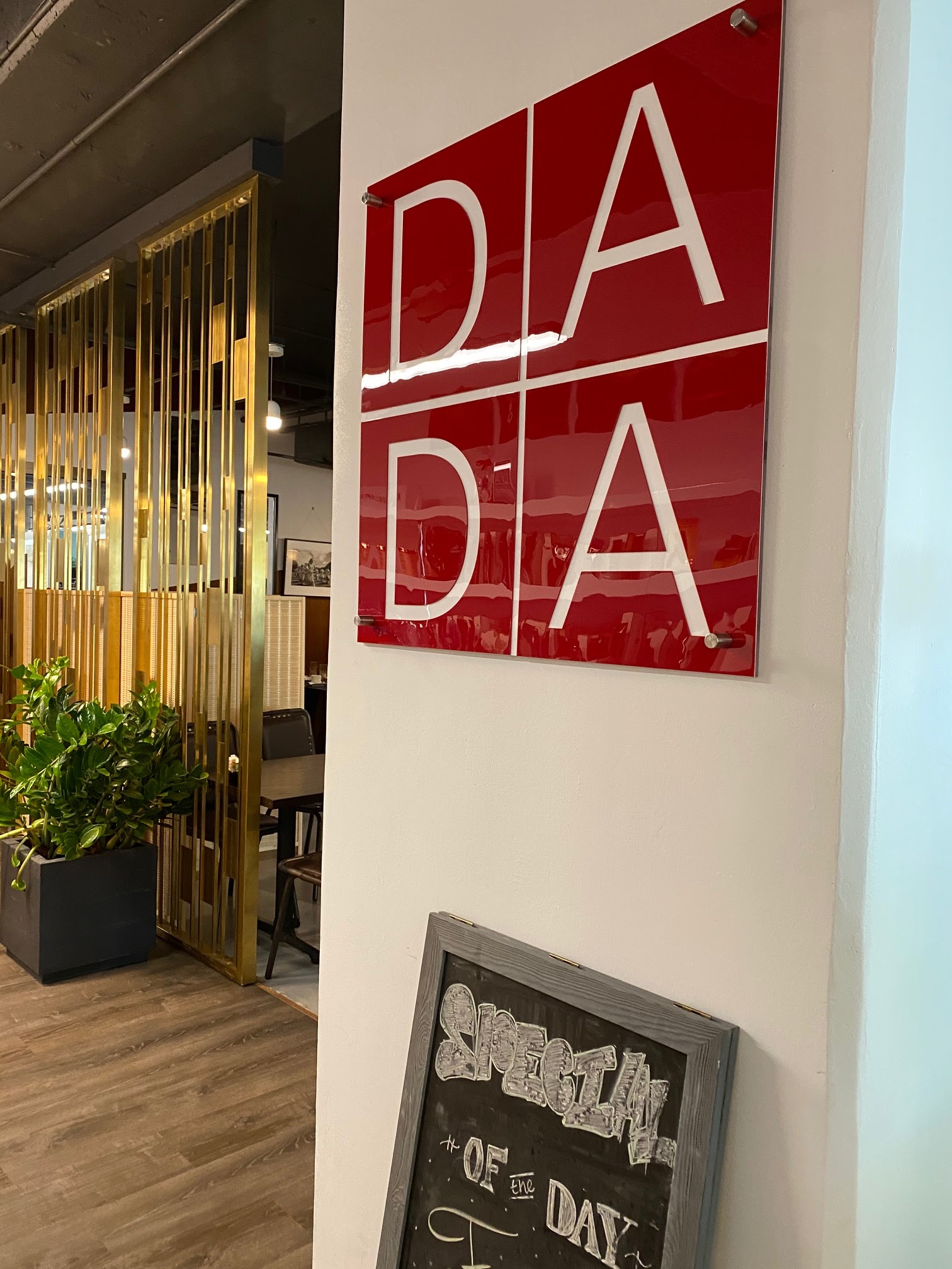 Hawaii Mom Blog: The Cafe at DaDa