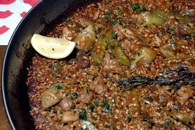 DUDE FOR FOOD: Spanish Nights and Tapas with a Sexy Latin Vibe at Tomatito