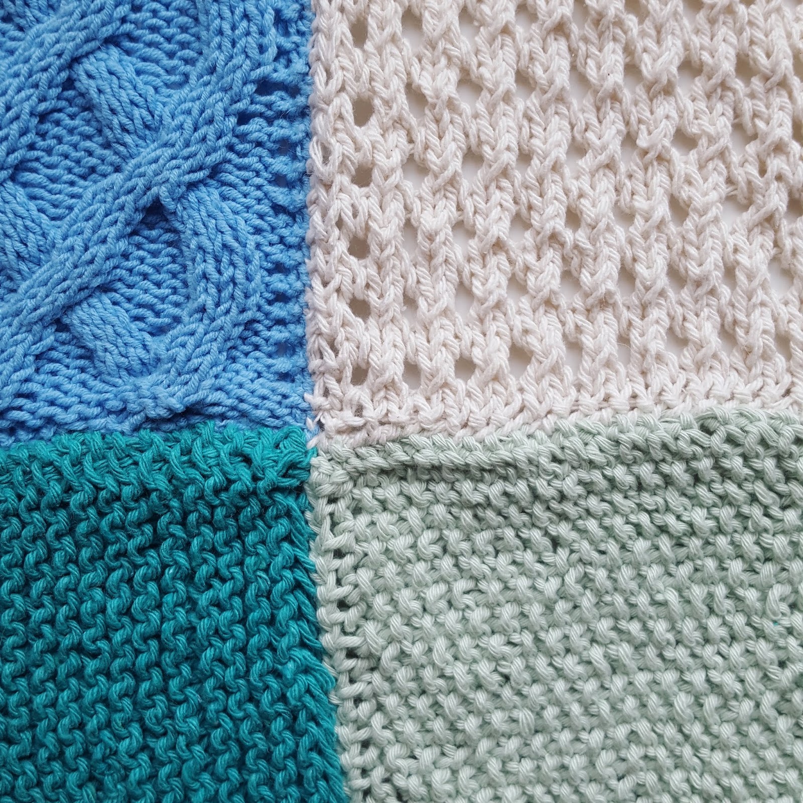 Neulottu vauvanpeitto - Pientä kivaa