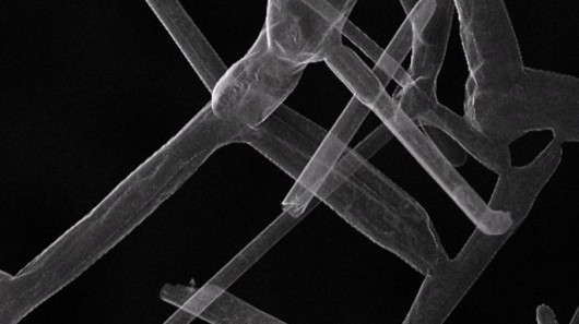 Aerographite is the lightest material, strong and could enable Statites ...