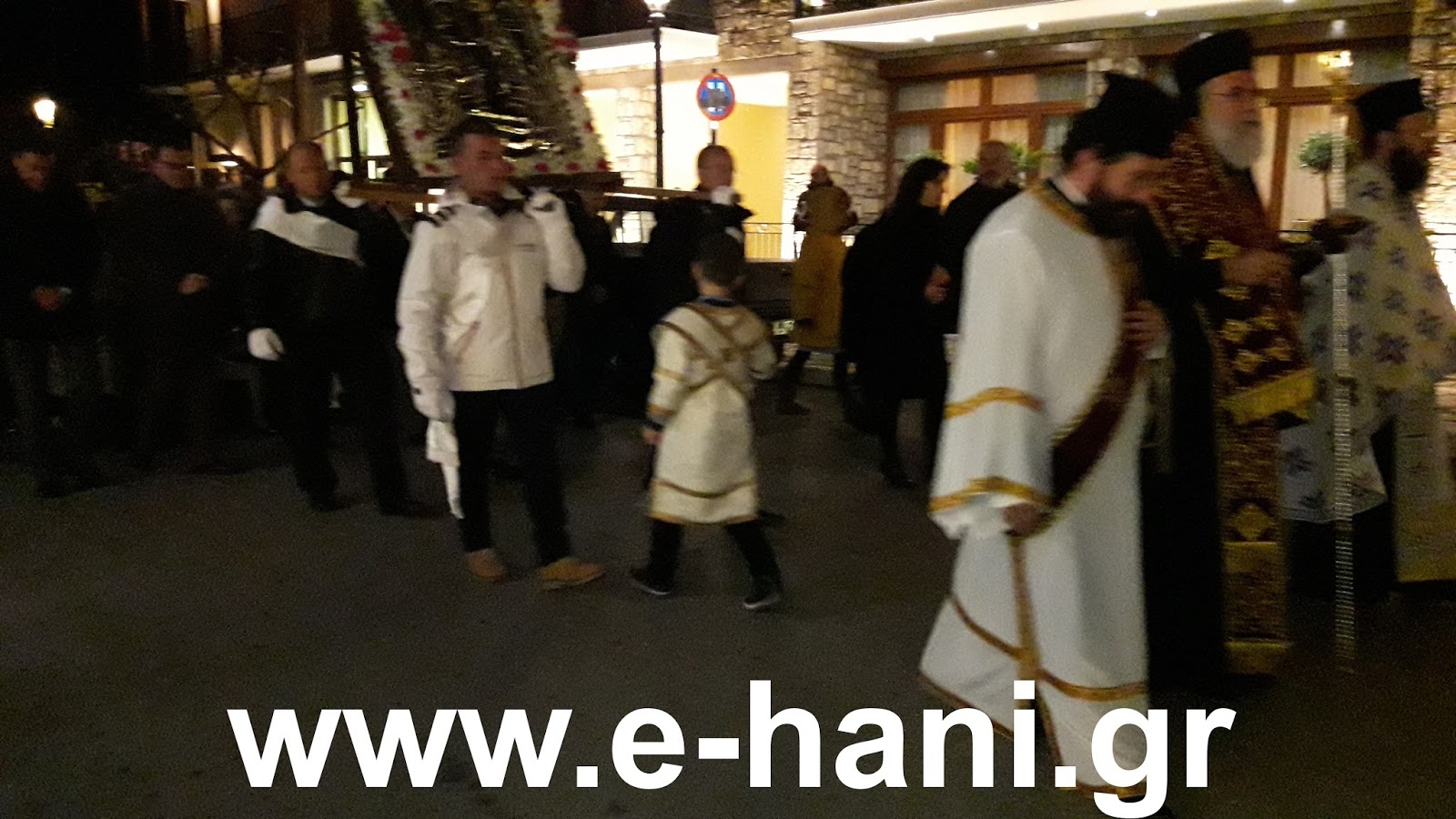 e-hani: ΕΙΣΟΔΙΑ ΤΗΣ ΘΕΟΤΟΚΟΥ στην ΑΡΑΧΩΒΑ. Βίντεο από την περιφορά της ...