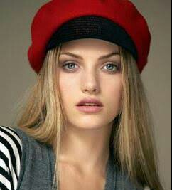 Emma MacLaren Biography, Body Statistics, Facts