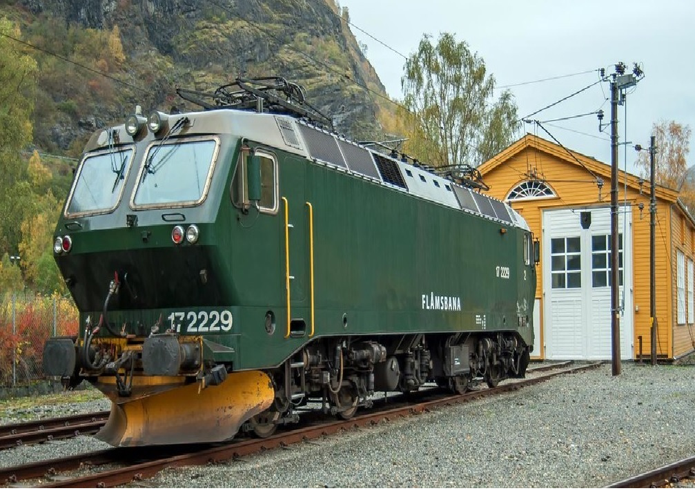 Σιδηροδρομικά Νέα: NSB El 17 – η πρώτη νορβηγική ηλεκτρομηχανή με ...