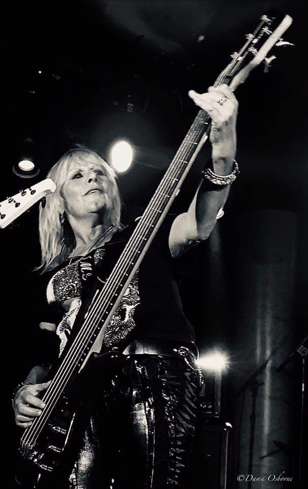 Interview with Girlschool Bassist Tracey Lamb (Rock Goddess)